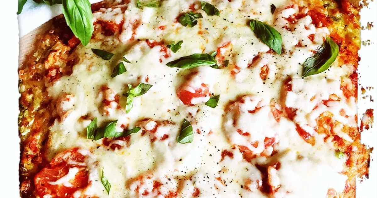 Пицца из цуккини и базилика #кулинарныймарафон 251 ккал рецепт с фото ...