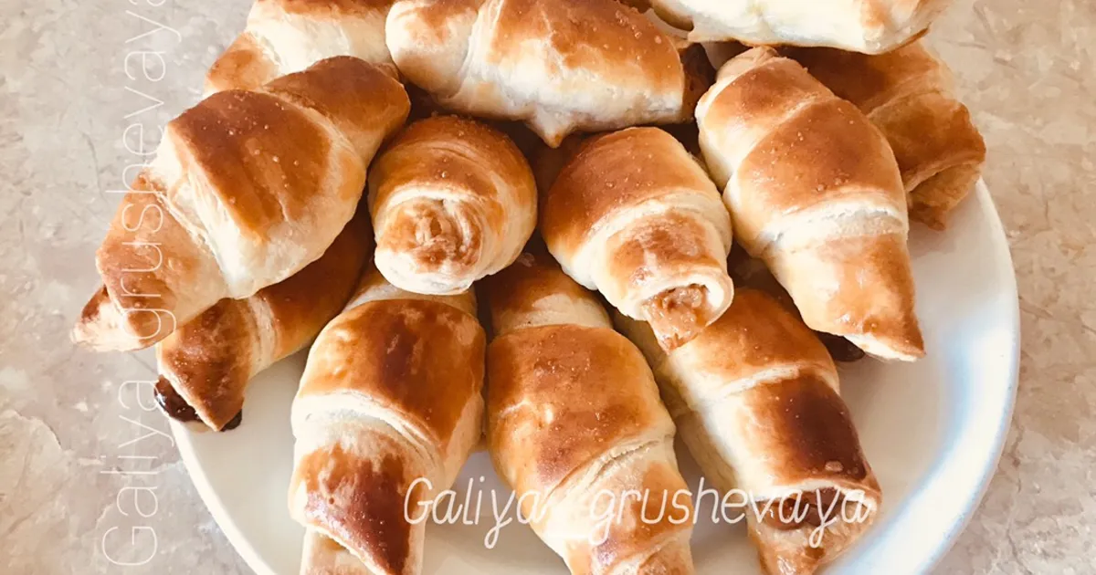 Круассан 🥐 с вареной сгущенкой - рецепт автора Галия Грушевая