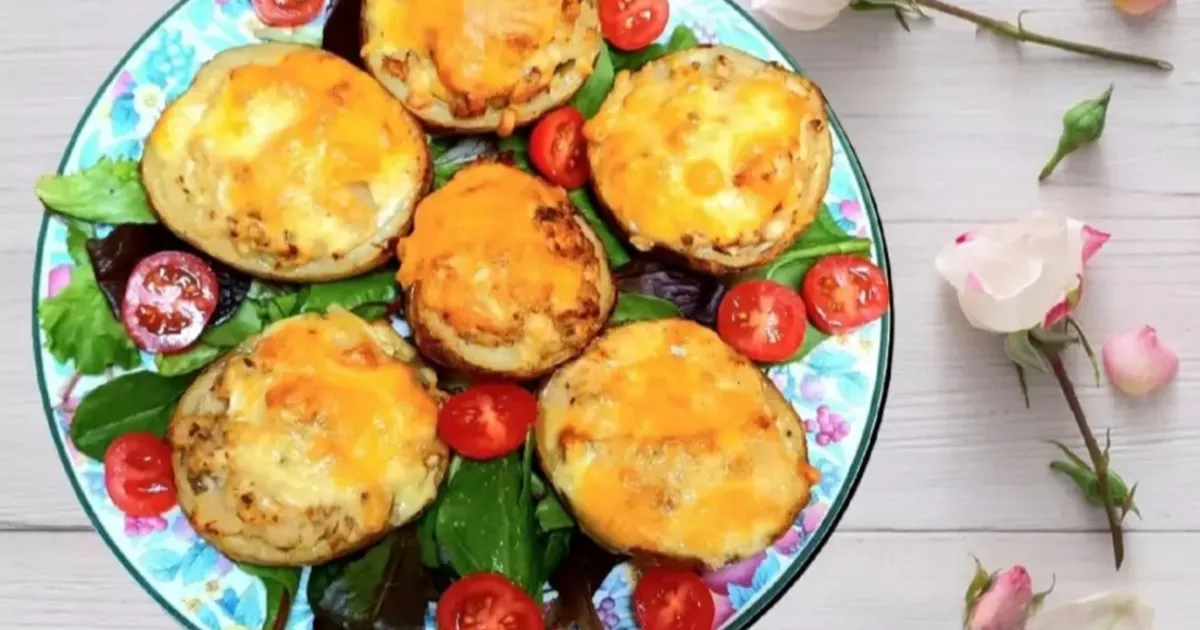 Картофель в мундирах фаршированный куриным мясом с Бешамель рецепт с