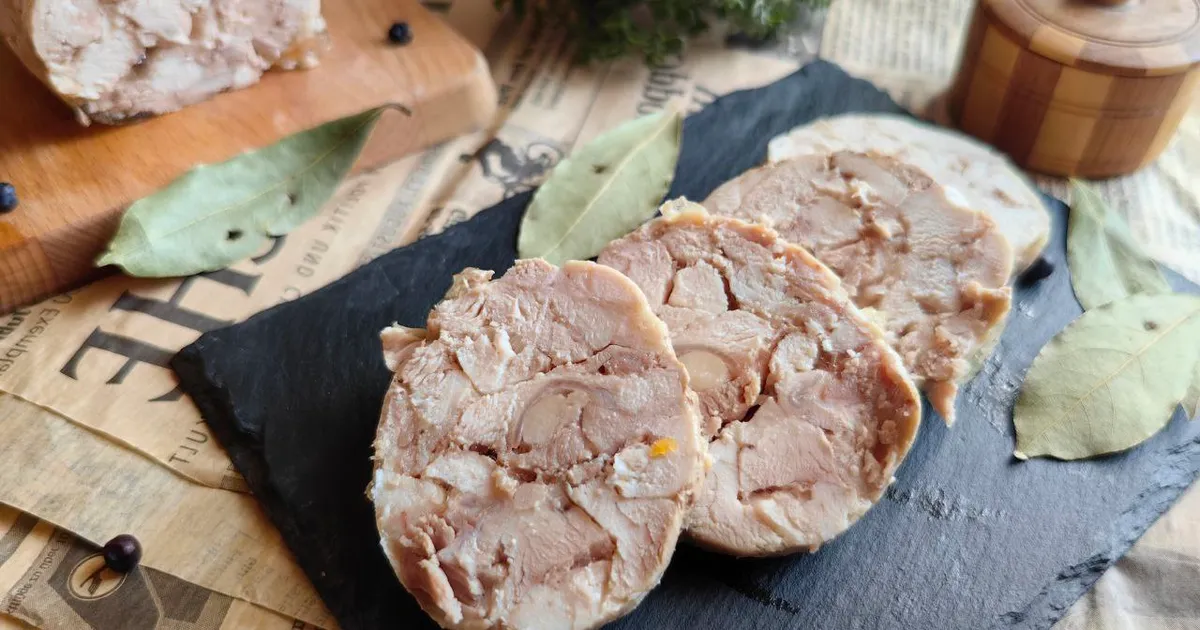 Ветчина из курицы рецепт с фото пошаговый от Ирина Гогарева - Овкусе.ру