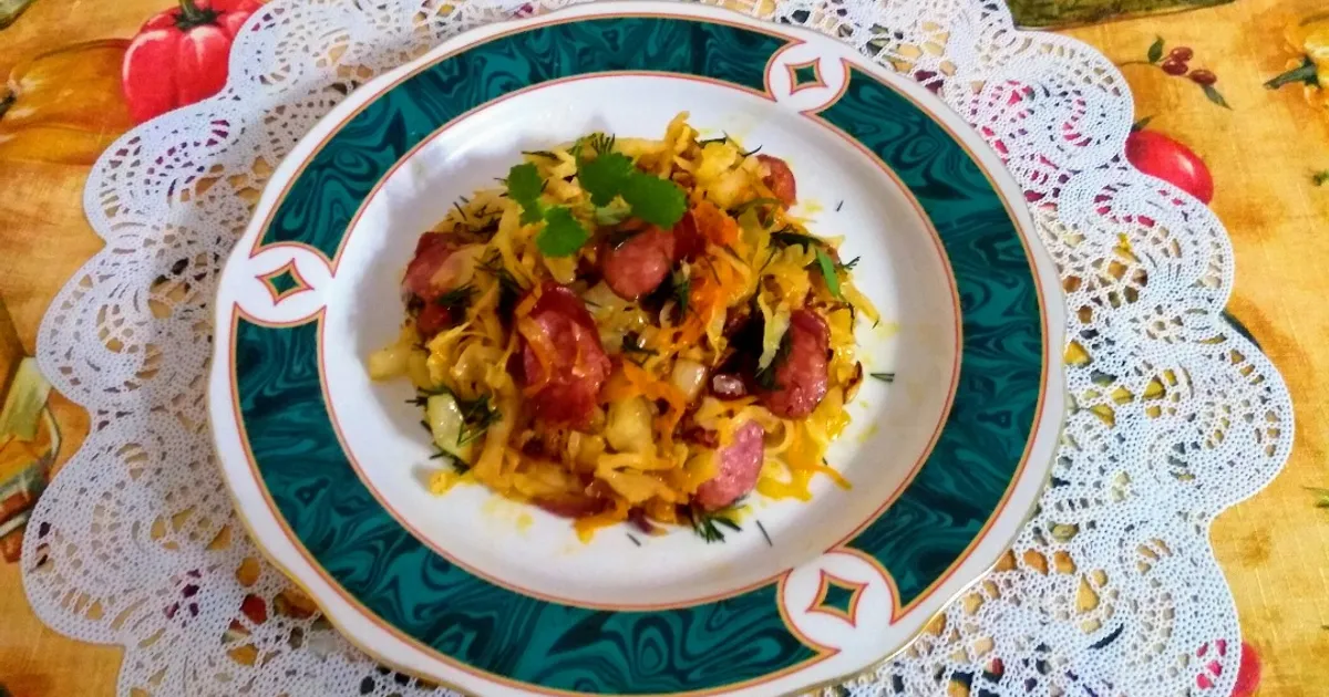 Жареная капуста с колбасками рецепт с фото пошаговый от Людмила ...
